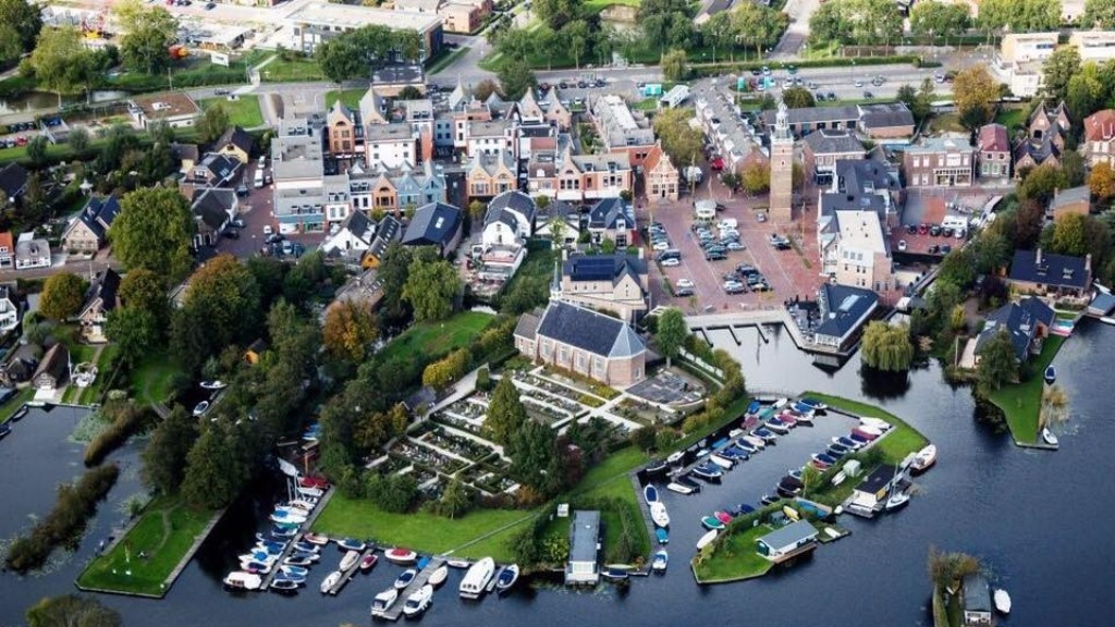 Dorpscentrum verandert in één groot terras - Studio Nieuwkoop